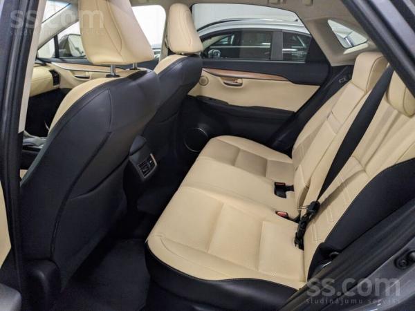 Pelēks Lexus NX 2016 Daugavpils, ar dzinēja tilpumu 2.50 L un nobraukumu 75 tūkst. km par 23290 €, foto 10 vietnē AUTOMOTO.COM.LV