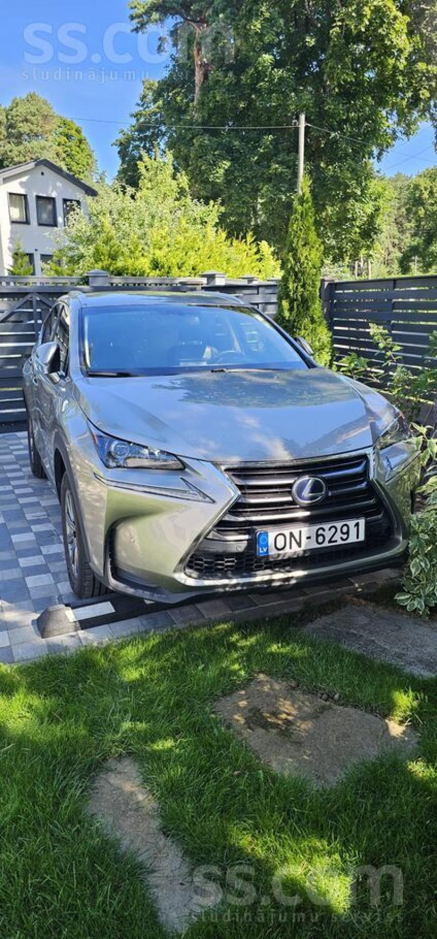Pelēks Lexus NX 2016 Rīga, ar dzinēja tilpumu 2.50 L un nobraukumu 206 tūkst. km par 18700 €, foto 6 vietnē AUTOMOTO.COM.LV