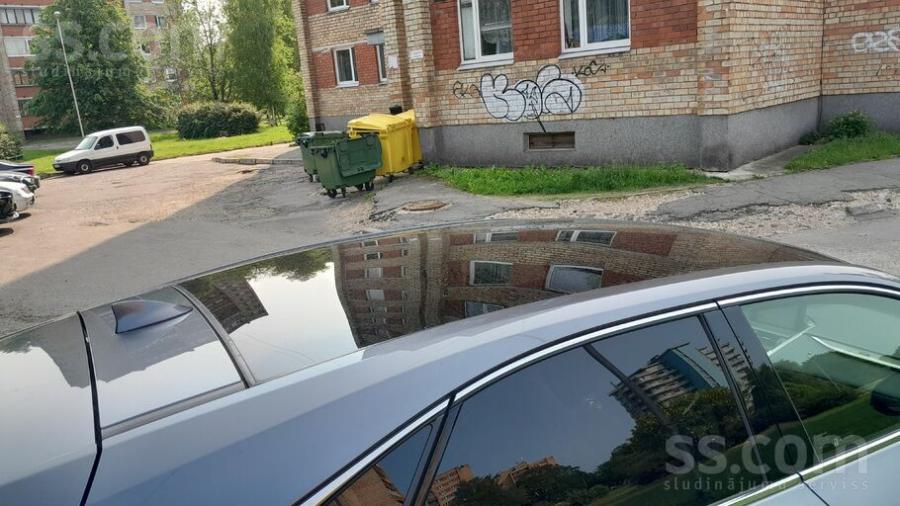 Grey Lexus NX 2017 in Riga, with an engine capacity of 2.50 L and mileage of 145 thousand km for 23500 €, photo 5 on AUTOMOTO.COM.LV