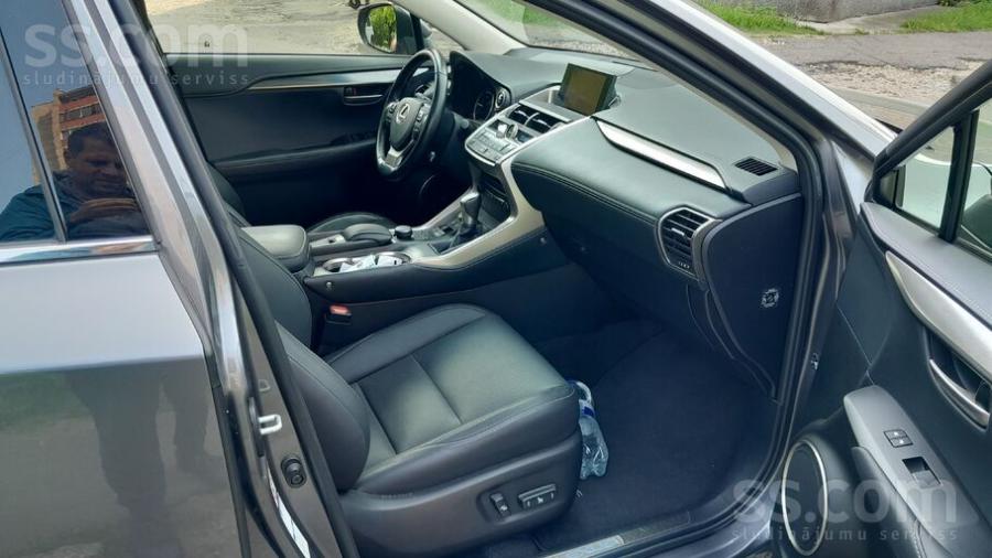 Grey Lexus NX 2017 in Riga, with an engine capacity of 2.50 L and mileage of 145 thousand km for 23500 €, photo 7 on AUTOMOTO.COM.LV