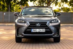 Pelēks Lexus NX 2017 Jelgava, ar dzinēja tilpumu 2.50 L un nobraukumu 100 tūkst. km par 22900 €, foto 4 vietnē AUTOMOTO.COM.LV