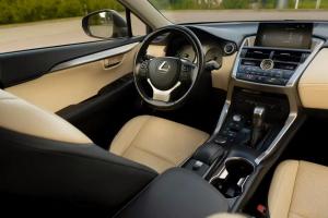 Pelēks Lexus NX 2017 Jelgava, ar dzinēja tilpumu 2.50 L un nobraukumu 100 tūkst. km par 22900 €, foto 10 vietnē AUTOMOTO.COM.LV