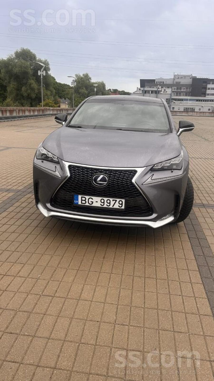 Grey Lexus NX 2017 in Riga, with an engine capacity of 2.50 L and mileage of 152 thousand km for 9800 €, photo 3 on AUTOMOTO.COM.LV