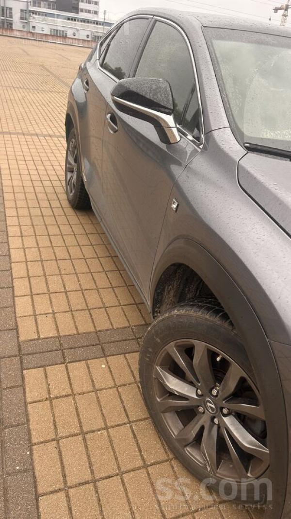 Серый Лексус НХ 2017 в Рига, объемом двигателя 2.50 л и пробегом 152 тыс. км за 9800 €, фото 3 на AUTOMOTO.COM.LV