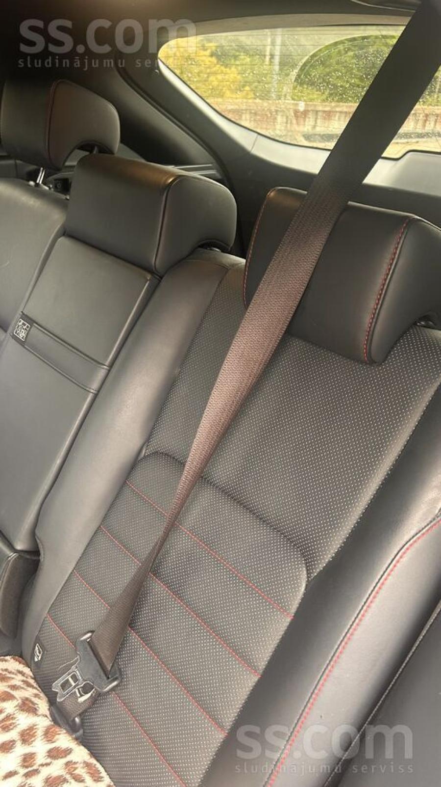 Grey Lexus NX 2017 in Riga, with an engine capacity of 2.50 L and mileage of 152 thousand km for 9800 €, photo 7 on AUTOMOTO.COM.LV