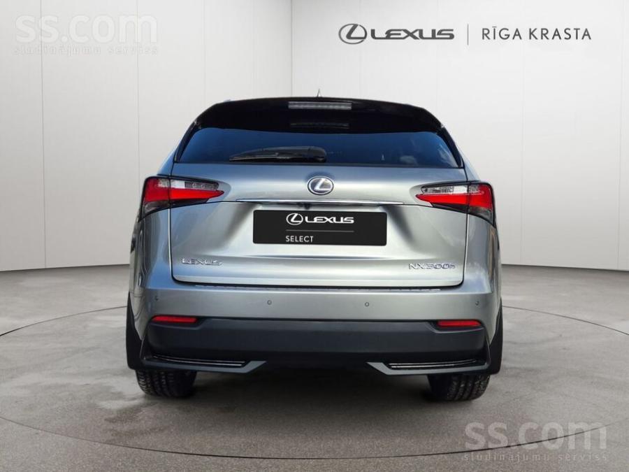 Grey Lexus NX 2017 in Riga, with an engine capacity of 2.50 L and mileage of 106 thousand km for 23700 €, photo 5 on AUTOMOTO.COM.LV