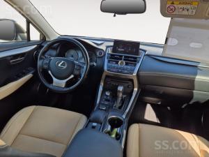 Grey Lexus NX 2017 in Riga, with an engine capacity of 2.50 L and mileage of 106 thousand km for 23700 €, photo 9 on AUTOMOTO.COM.LV