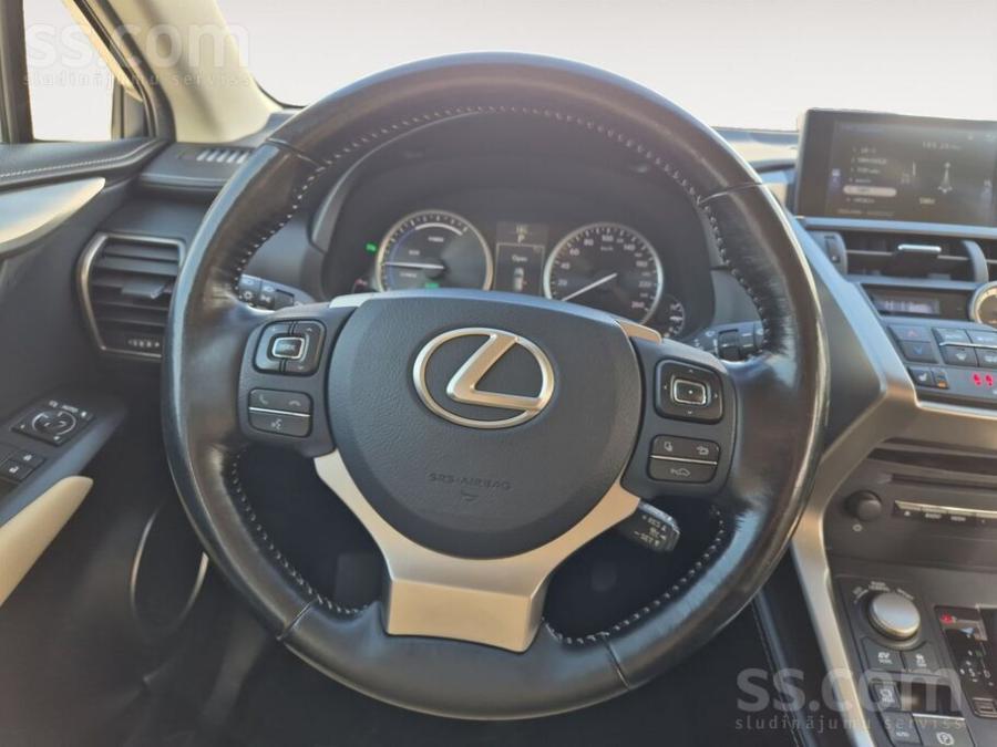 Grey Lexus NX 2017 in Riga, with an engine capacity of 2.50 L and mileage of 106 thousand km for 23700 €, photo 13 on AUTOMOTO.COM.LV