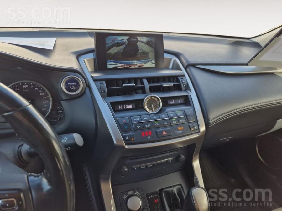Grey Lexus NX 2017 in Riga, with an engine capacity of 2.50 L and mileage of 106 thousand km for 23700 €, photo 15 on AUTOMOTO.COM.LV