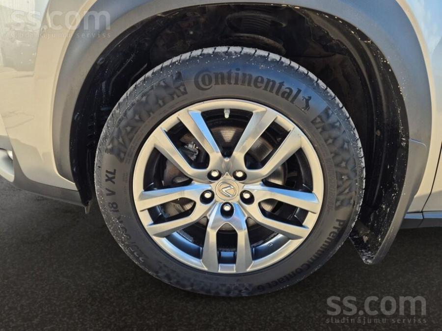Grey Lexus NX 2017 in Riga, with an engine capacity of 2.50 L and mileage of 106 thousand km for 23700 €, photo 16 on AUTOMOTO.COM.LV
