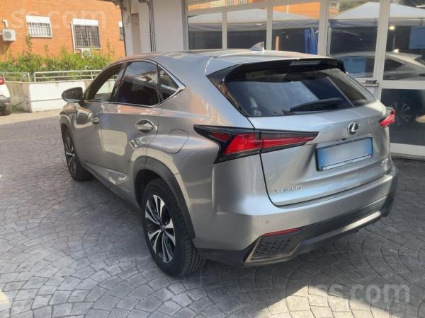 Pelēks Lexus NX 2017 Daugavpils, ar dzinēja tilpumu 2.50 L un nobraukumu 70 tūkst. km par 28999 €, foto 5 vietnē AUTOMOTO.COM.LV