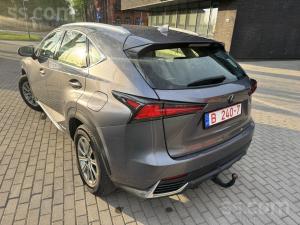 Grey Lexus NX 2018 in Daugavpils, with an engine capacity of 2.50 L and mileage of 209 thousand km for 20450 €, photo 4 on AUTOMOTO.COM.LV