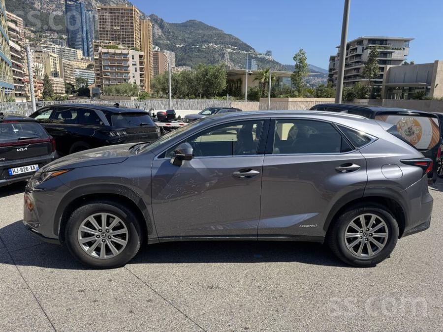 Grey Lexus NX 2018 in Daugavpils, with an engine capacity of 2.50 L and mileage of 209 thousand km for 20450 €, photo 18 on AUTOMOTO.COM.LV