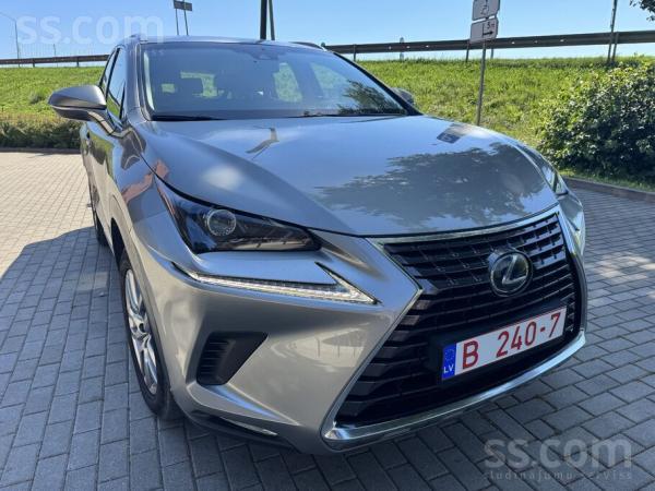 Pelēks Lexus NX 2018 Daugavpils, ar dzinēja tilpumu 2.50 L un nobraukumu 209 tūkst. km par 20950 €, foto 2 vietnē AUTOMOTO.COM.LV