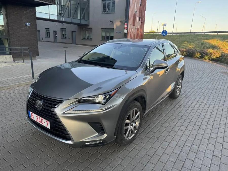 Pelēks Lexus NX 2018 Daugavpils, ar dzinēja tilpumu 2.50 L un nobraukumu 157 tūkst. km par 21200 €, foto 4 vietnē AUTOMOTO.COM.LV