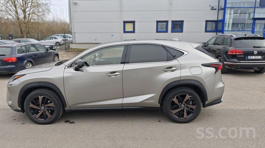 Grey Lexus NX 2019 in Daugavpils, with an engine capacity of 2.50 L and mileage of 254 thousand km for 19900 €, photo 1 on AUTOMOTO.COM.LV