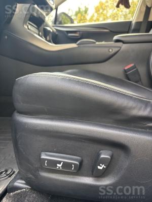 Grey Lexus NX 2019 in Riga, with an engine capacity of 2.50 L and mileage of 137 thousand km for 27000 €, photo 10 on AUTOMOTO.COM.LV