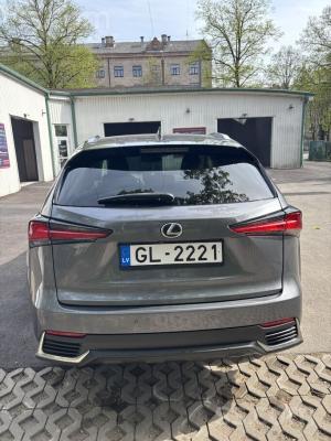 Grey Lexus NX 2019 in Riga, with an engine capacity of 2.50 L and mileage of 139 thousand km for 26800 €, photo 5 on AUTOMOTO.COM.LV