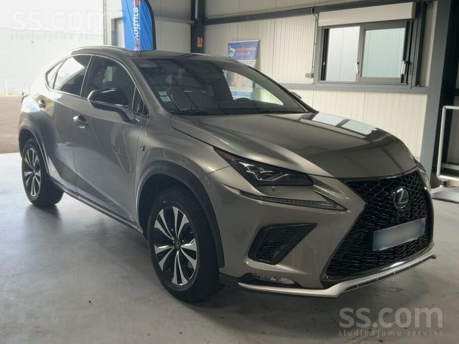 Grey Lexus NX 2019 in Daugavpils, with an engine capacity of 2.50 L and mileage of 148 thousand km for 27950 €, photo 5 on AUTOMOTO.COM.LV