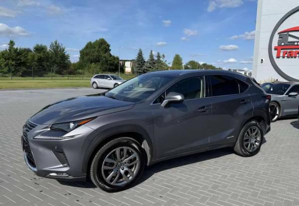 Pelēks Lexus NX 2020 Telšiai, ar dzinēja tilpumu 2.50 L un nobraukumu 157 tūkst. km par 22490 €, foto 4 vietnē AUTOMOTO.COM.LV