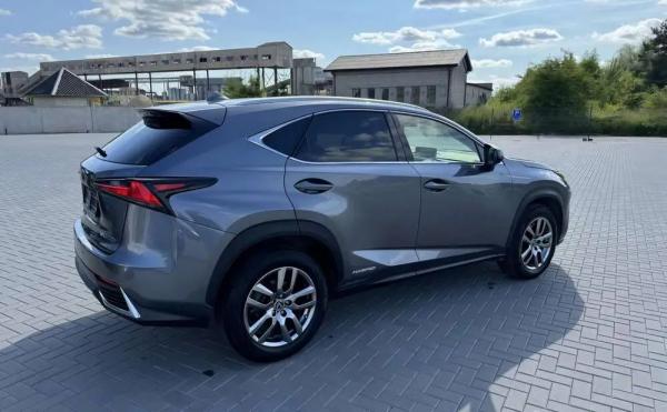 Pelēks Lexus NX 2020 Telšiai, ar dzinēja tilpumu 2.50 L un nobraukumu 157 tūkst. km par 22490 €, foto 9 vietnē AUTOMOTO.COM.LV