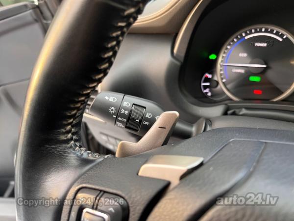 Pelēks Lexus NX 2021 Tallina, ar dzinēja tilpumu 2.50 L un nobraukumu 87 tūkst. km par 29990 €, foto 8 vietnē AUTOMOTO.COM.LV
