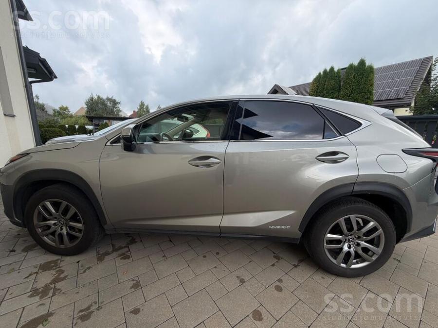 Pelēks Lexus NX 2021 Rīga, ar dzinēja tilpumu 2.50 L un nobraukumu 48 tūkst. km par 39900 €, foto 4 vietnē AUTOMOTO.COM.LV