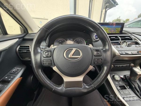 Pelēks Lexus NX 2021 Rīga, ar dzinēja tilpumu 2.50 L un nobraukumu 48 tūkst. km par 39900 €, foto 6 vietnē AUTOMOTO.COM.LV