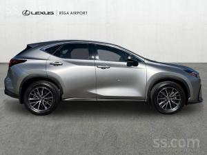 Серый Лексус НХ 2022 в Рига, объемом двигателя 2.50 л и пробегом 29 тыс. км за 45900 €, фото 17 на AUTOMOTO.COM.LV