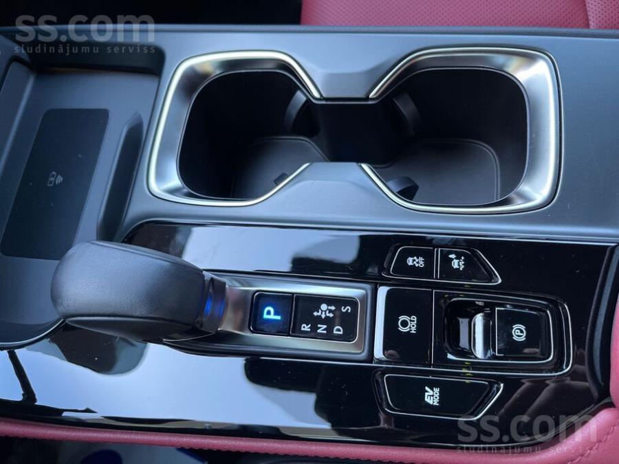 Серый Лексус НХ 2022 в Рига, объемом двигателя 2.50 л и пробегом 29 тыс. км за 45900 €, фото 21 на AUTOMOTO.COM.LV