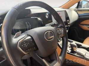 Pelēks Lexus NX 2022 Rīga, ar dzinēja tilpumu 2.50 L un nobraukumu 101 tūkst. km par 42900 €, foto 13 vietnē AUTOMOTO.COM.LV