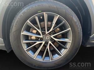 Pelēks Lexus NX 2022 Rīga, ar dzinēja tilpumu 2.50 L un nobraukumu 101 tūkst. km par 42900 €, foto 16 vietnē AUTOMOTO.COM.LV