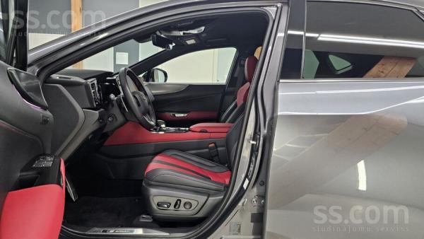 Pelēks Lexus NX 2023 Tallina, ar dzinēja tilpumu 2.50 L un nobraukumu 47 tūkst. km par 57995 €, foto 8 vietnē AUTOMOTO.COM.LV