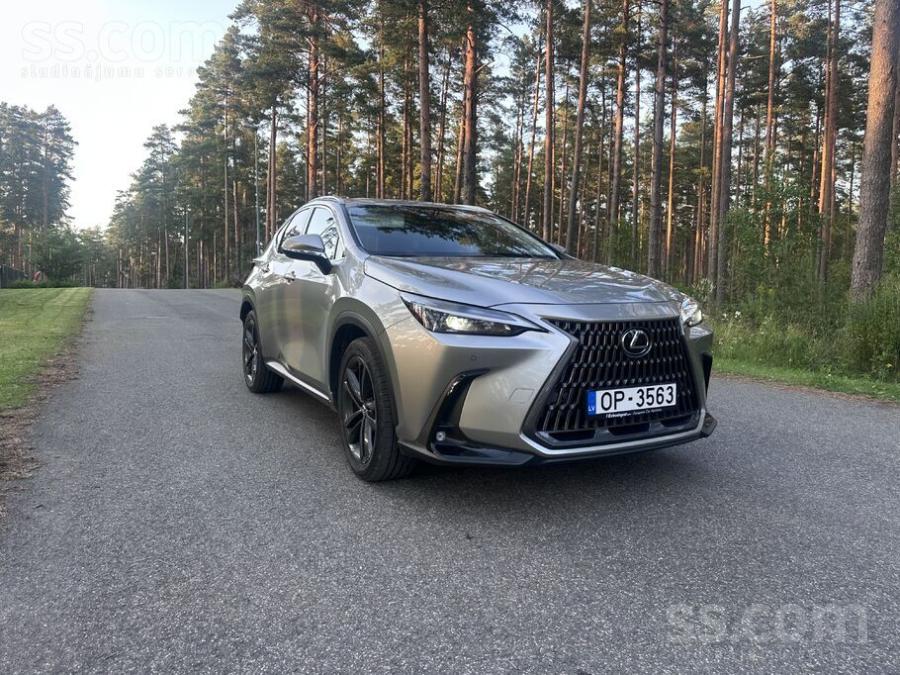 Grey Lexus NX 2024 in Riga, with an engine capacity of 2.50 L and mileage of 30 thousand km for 50500 €, photo 4 on AUTOMOTO.COM.LV