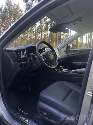 Grey Lexus NX 2024 in Riga, with an engine capacity of 2.50 L and mileage of 30 thousand km for 50500 €, photo 11 on AUTOMOTO.COM.LV