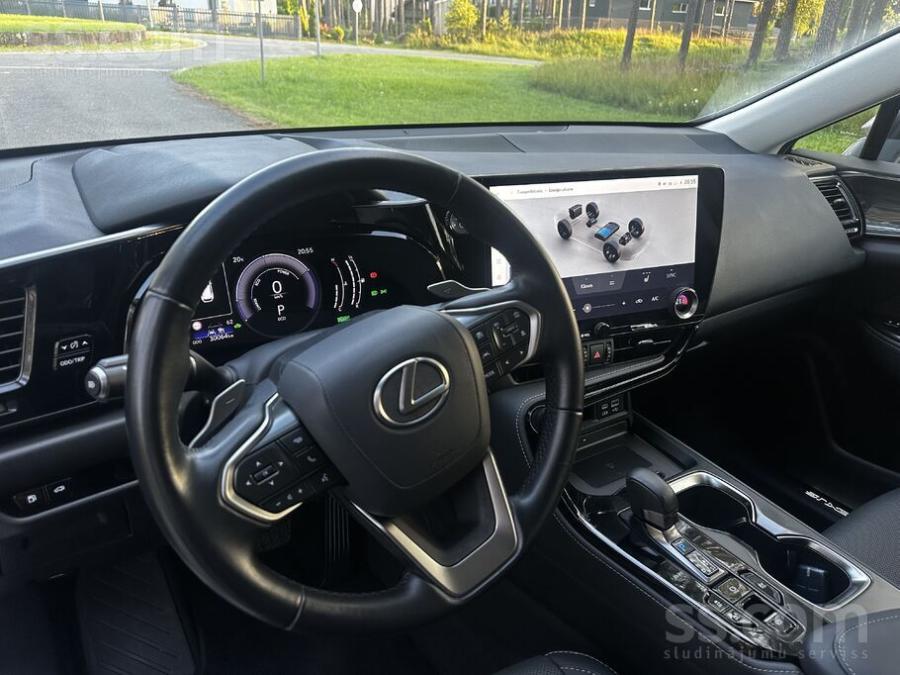 Grey Lexus NX 2024 in Riga, with an engine capacity of 2.50 L and mileage of 30 thousand km for 50500 €, photo 12 on AUTOMOTO.COM.LV