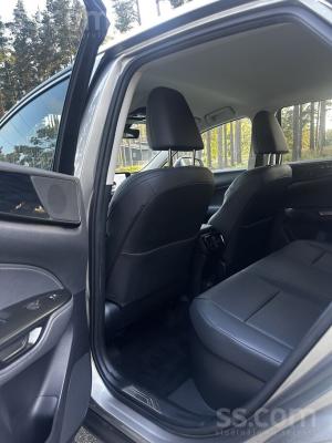 Grey Lexus NX 2024 in Riga, with an engine capacity of 2.50 L and mileage of 30 thousand km for 50500 €, photo 13 on AUTOMOTO.COM.LV