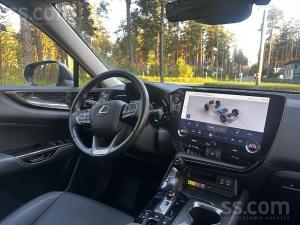 Grey Lexus NX 2024 in Riga, with an engine capacity of 2.50 L and mileage of 30 thousand km for 50500 €, photo 17 on AUTOMOTO.COM.LV
