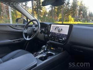 Grey Lexus NX 2024 in Riga, with an engine capacity of 2.50 L and mileage of 30 thousand km for 50500 €, photo 18 on AUTOMOTO.COM.LV