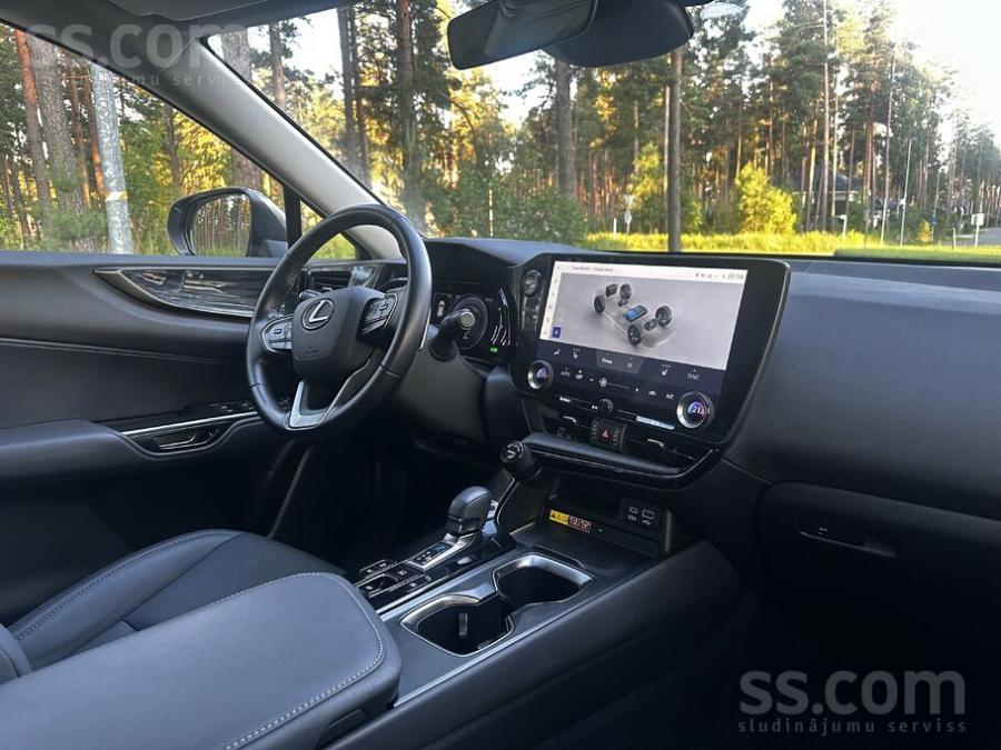 Grey Lexus NX 2024 in Riga, with an engine capacity of 2.50 L and mileage of 30 thousand km for 50500 €, photo 18 on AUTOMOTO.COM.LV