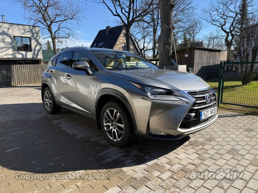 Grey Lexus NX 2014 in Tallinn, with an engine capacity of 2.50 L and mileage of 130 thousand km for 18490 €, photo 4 on AUTOMOTO.COM.LV