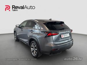 Grey Lexus NX 2014 in Tallinn, with an engine capacity of 2.50 L and mileage of 77 thousand km for 21900 €, photo 4 on AUTOMOTO.COM.LV