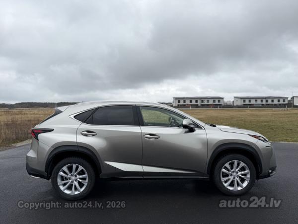 Pelēks Lexus NX 2015 Tallina, ar dzinēja tilpumu 2.00 L un nobraukumu 107 tūkst. km par 19400 €, foto 9 vietnē AUTOMOTO.COM.LV
