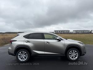 Pelēks Lexus NX 2015 Tallina, ar dzinēja tilpumu 2.00 L un nobraukumu 107 tūkst. km par 19400 €, foto 10 vietnē AUTOMOTO.COM.LV