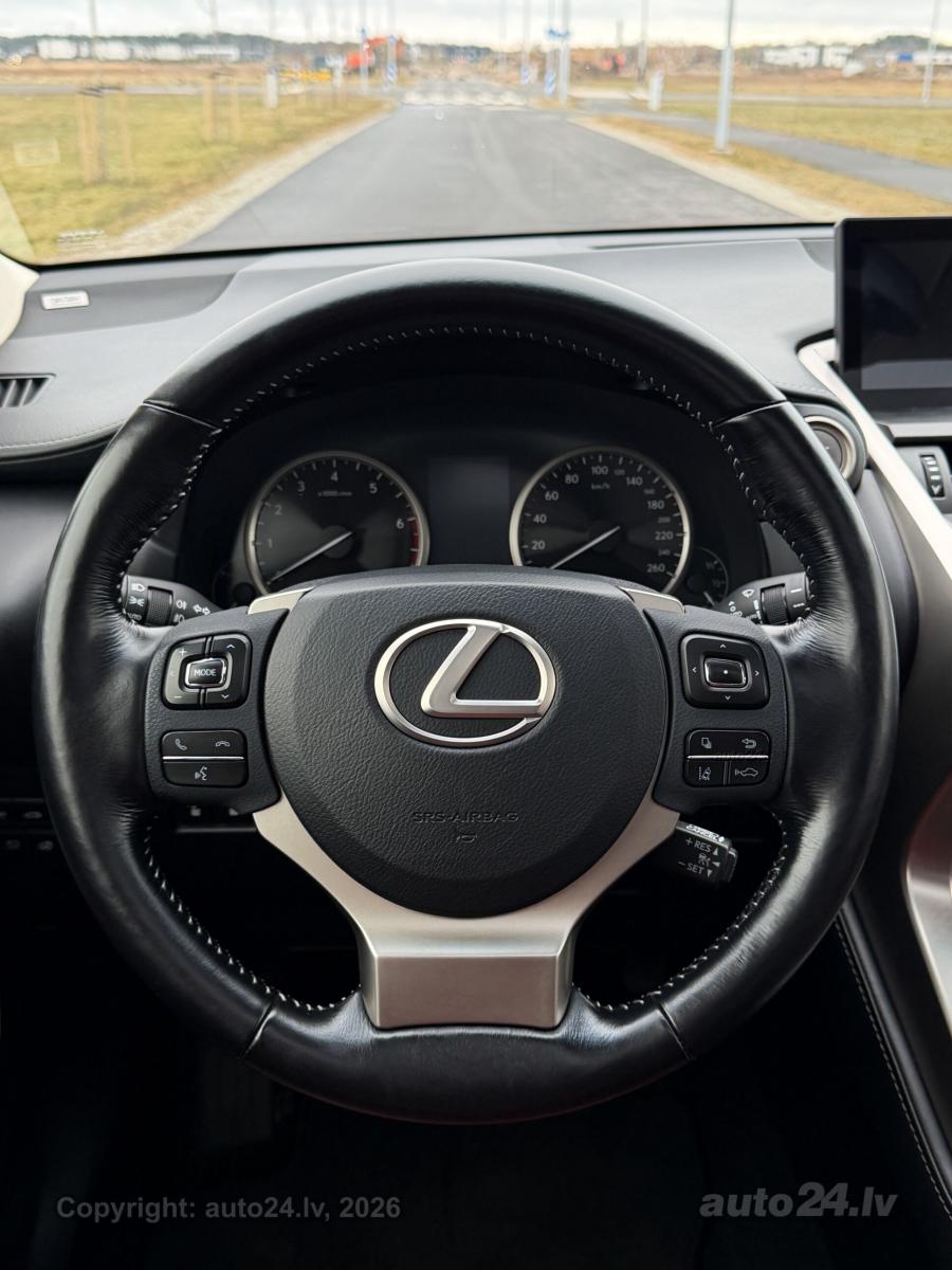 Pelēks Lexus NX 2015 Tallina, ar dzinēja tilpumu 2.00 L un nobraukumu 107 tūkst. km par 19400 €, foto 20 vietnē AUTOMOTO.COM.LV