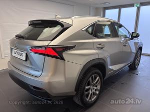 Pelēks Lexus NX 2015 Tallina, ar dzinēja tilpumu 2.50 L un nobraukumu 60 tūkst. km par 23990 €, foto 7 vietnē AUTOMOTO.COM.LV