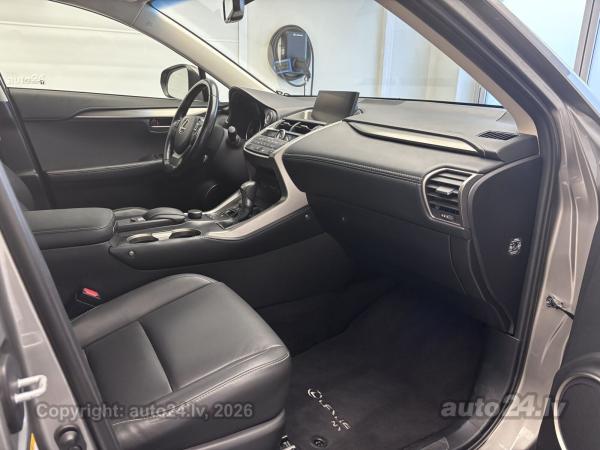 Pelēks Lexus NX 2015 Tallina, ar dzinēja tilpumu 2.50 L un nobraukumu 60 tūkst. km par 23990 €, foto 9 vietnē AUTOMOTO.COM.LV