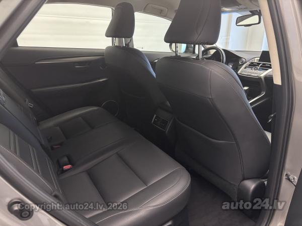 Pelēks Lexus NX 2015 Tallina, ar dzinēja tilpumu 2.50 L un nobraukumu 60 tūkst. km par 23990 €, foto 10 vietnē AUTOMOTO.COM.LV