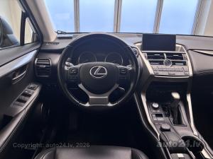 Pelēks Lexus NX 2015 Tallina, ar dzinēja tilpumu 2.50 L un nobraukumu 60 tūkst. km par 23990 €, foto 14 vietnē AUTOMOTO.COM.LV