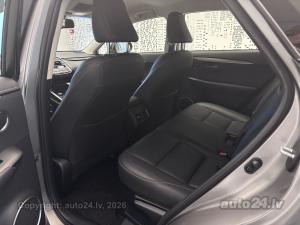 Pelēks Lexus NX 2015 Tallina, ar dzinēja tilpumu 2.50 L un nobraukumu 60 tūkst. km par 23990 €, foto 15 vietnē AUTOMOTO.COM.LV